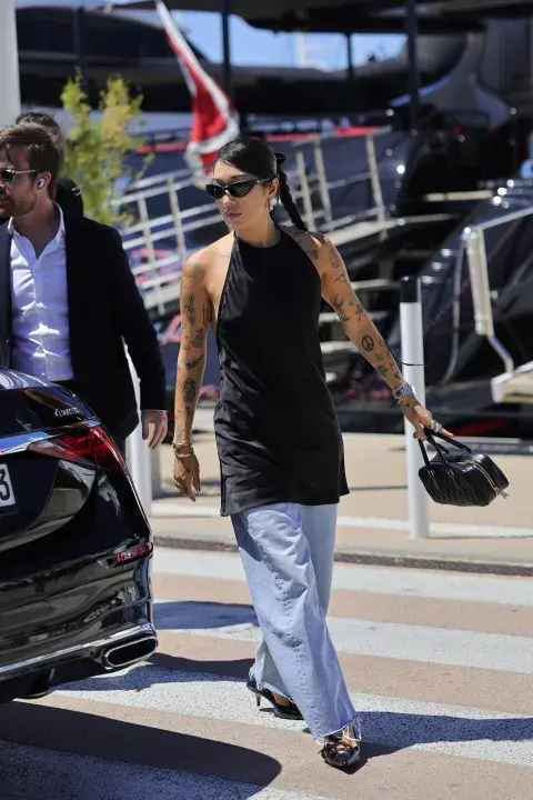 Los mejores looks de street style que adelantan la tendencia 2025 de ...
